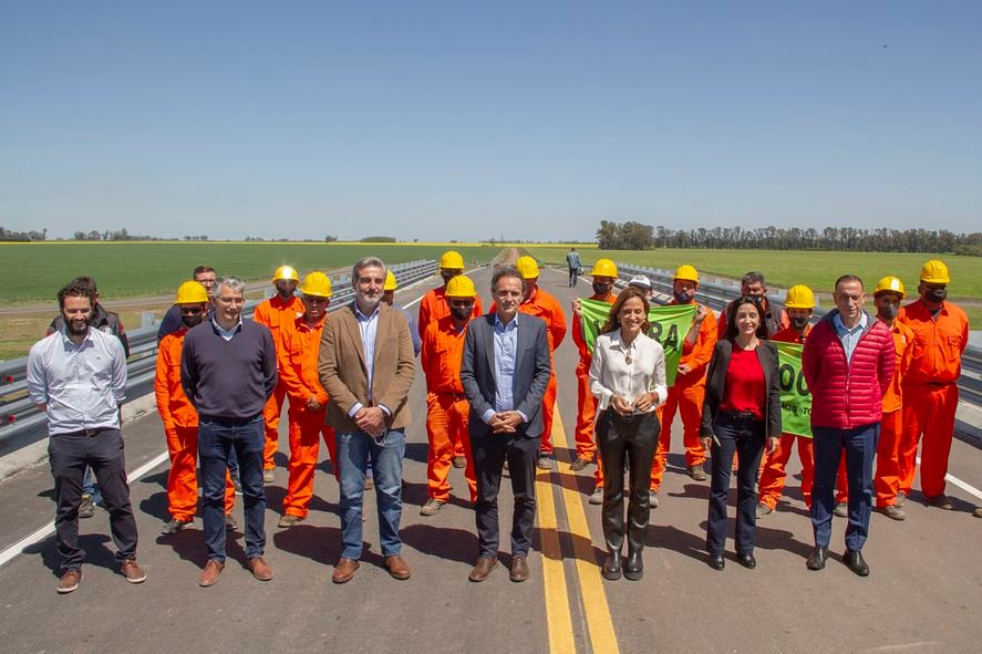 El gobierno nacional inauguró obras en la Autopista de la Ruta 8 ...